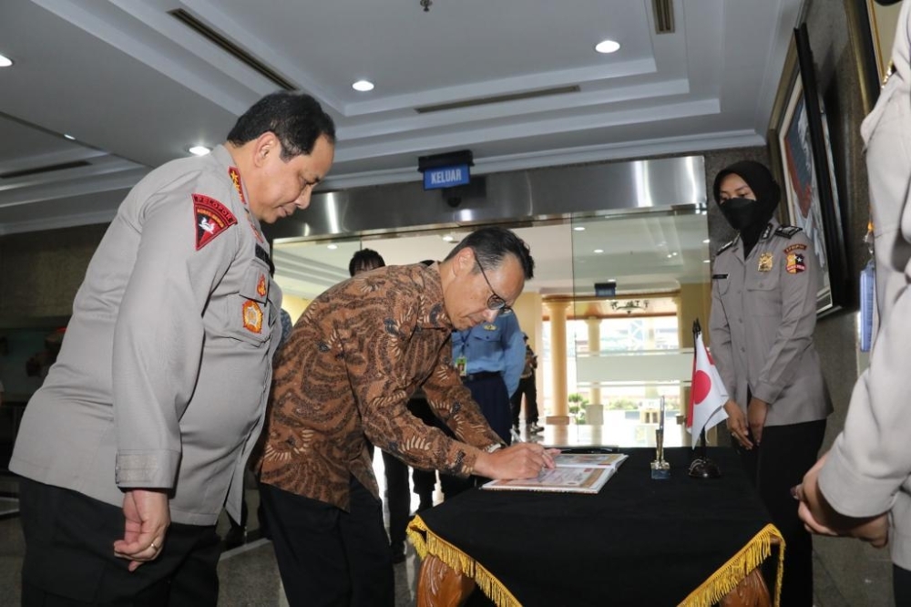 Kunjungan kehormatan Duta Besar Kanasugi kepada Wakapolri dan ...