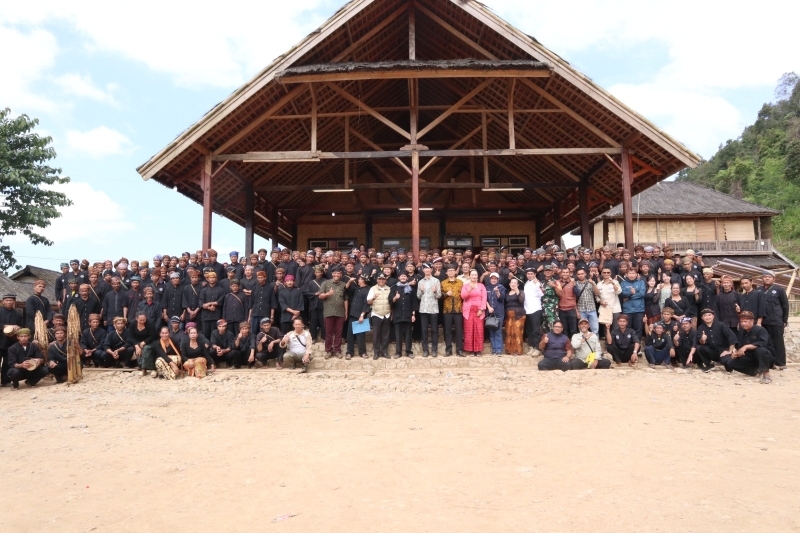 Penyelenggaraan Upacara Perampungan Pembangunan Fasilitas MCK dari ...